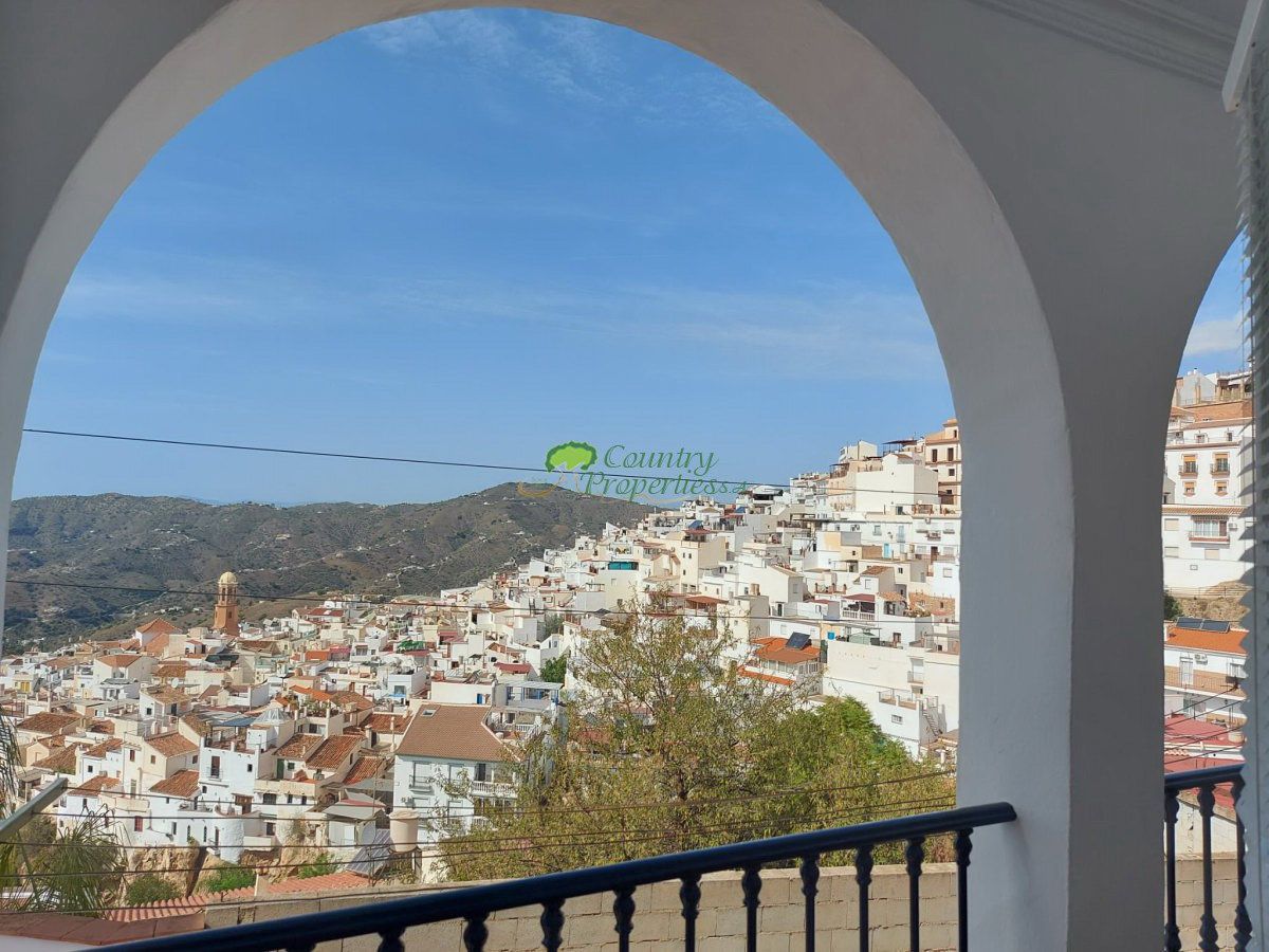 For Sale Apartment in Cómpeta, Cómpeta. 170.000