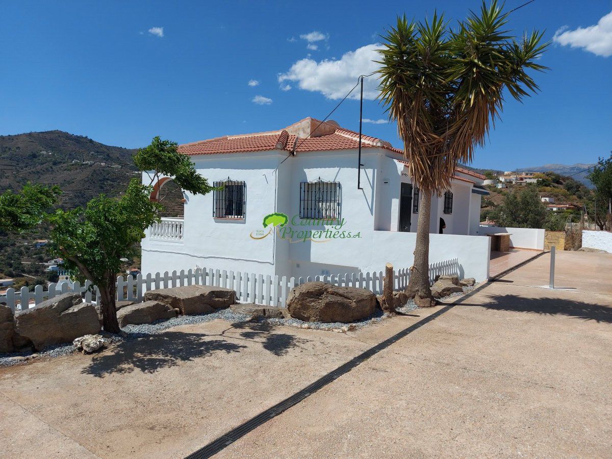For Rent Country Houses in Torrox, Torrox. 1.000